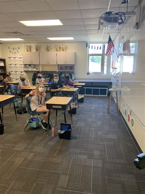 Westridge Elementary 5th Graders Kick Off Final Year In Elementary