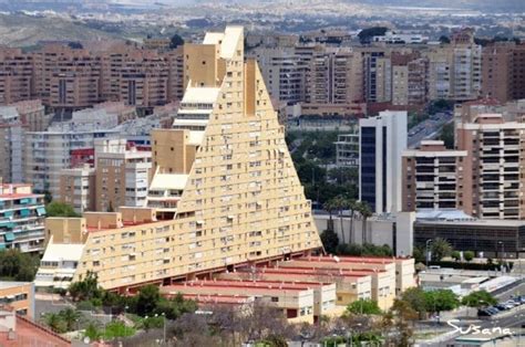 Un Edificio De Alicante Elegido El Más Feo De España Diario De Alicante
