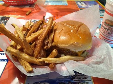 Fosters Grille 2004 Eisenhower Ave Alexandria Va 22314 Usa Businessyab