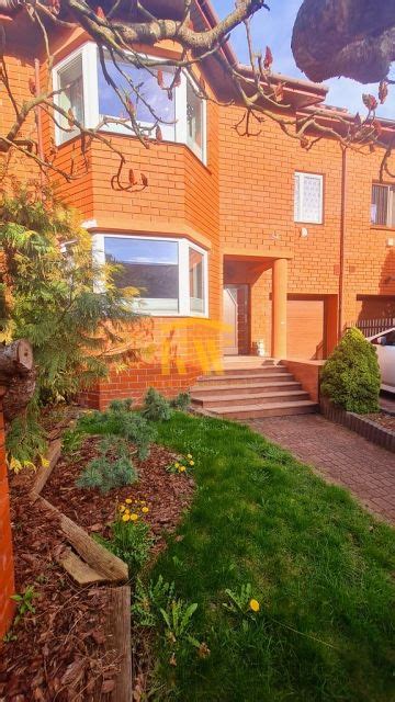 Dom Na Wośnikach W Zabudowie Szeregowej Radom Wośniki