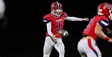 Specialist Simon Mcclannan Chooses Kansas State As Preferred Walk On