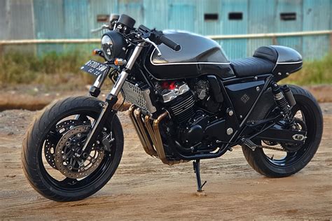 Honda Cb400 Super Four Meets Indonesias Bespoke Wizardry Autoevolution