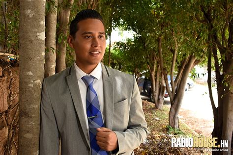 A Ti Es El Nuevo Sencillo Romántico Del Sampedrano Daniel Ochoa