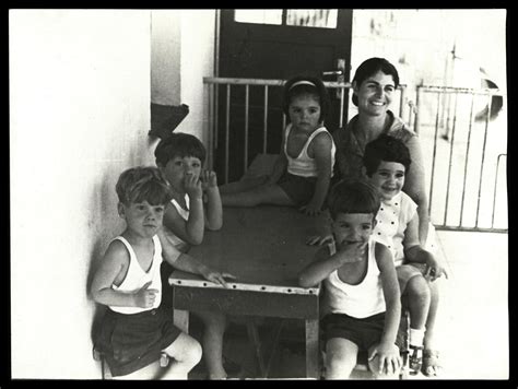 תצלומים גיל רך 1969 פעוטון רלה בן מאיר 2 מתוך 2 Photograph Nnl
