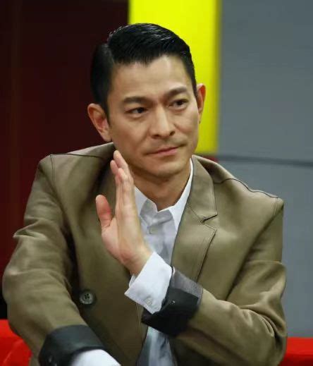 刘德华把一家 刘德华板鸭”店告上法庭，老板：我一出生就叫刘德华，凭什么让我改名字 知乎