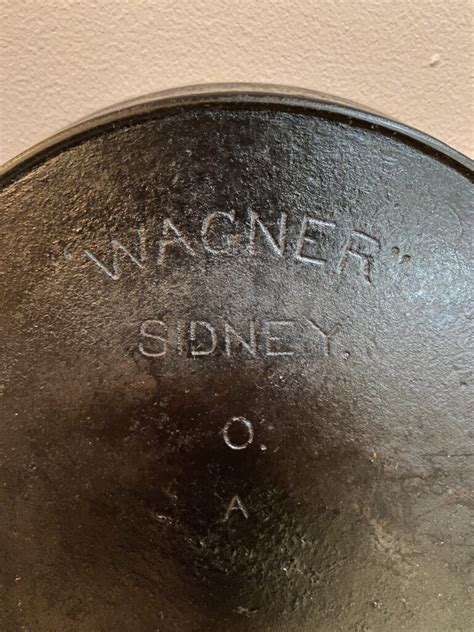 I Seasoned My Cast Iron Pan With Flaxseed Oil And Heres What Happened