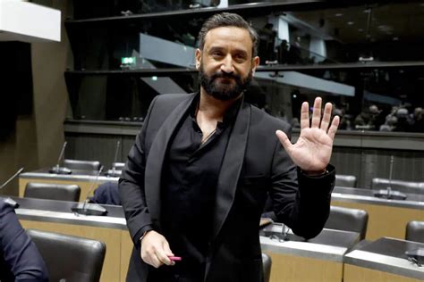 « Rappelez Vous Le Groupe Elisa Tpmp Fait Une Révélation De Taille