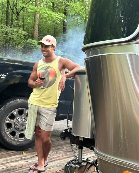 Miranda Lambert Has Summer Fun With Shirtless Husband Brendan Photos