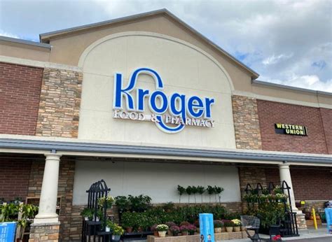 11 Grocery Chains Open On New Years Day