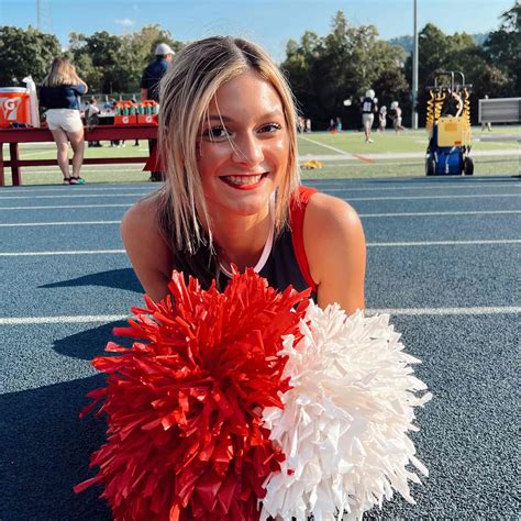 Kynlie Cook Nil Profile Opendorse