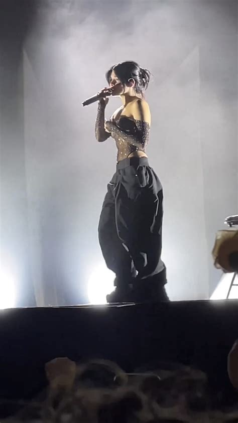 Nessa Barrett Chicago 31323 Nessa Barrett Concert Outfit Ideas