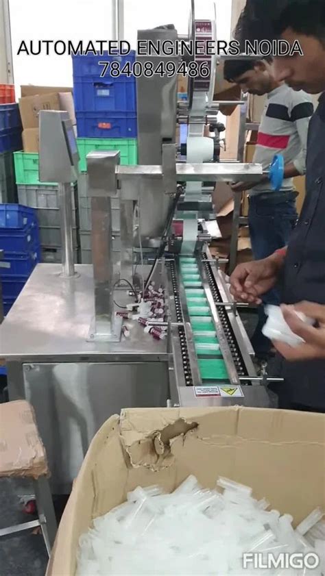 Round Automatic Vial Labelling Machine For Sticker Labeling At