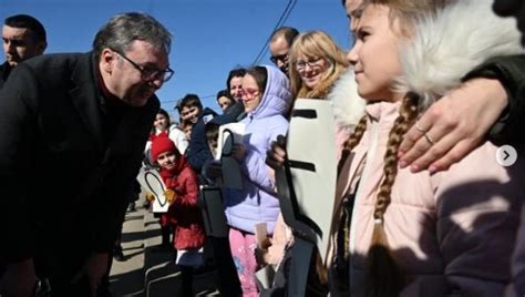 Velika Je SreĆa Kada Se Mladi Vrate Na Selo Vučić Posetio Kuću Meda