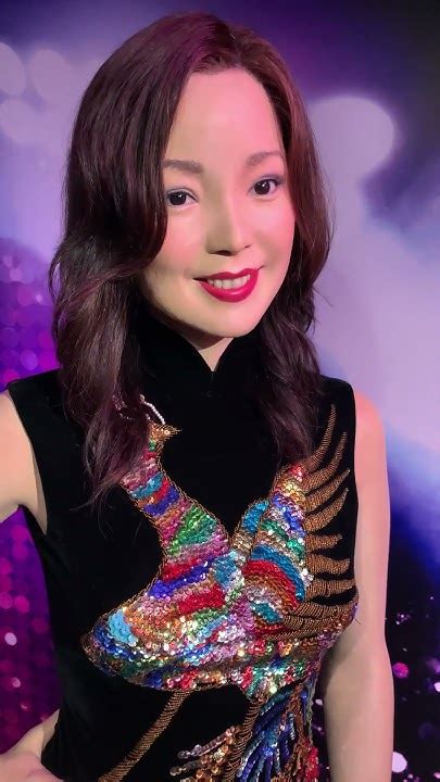 Hong Kong 香港 】teresa Teng 鄧麗君 テレサ・テン Madametussauds マダム・タッソー 蝋人形館 台湾 歌手 アジアの歌姫 時の流れに身をまかせ つぐない