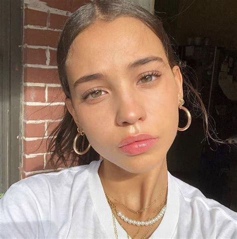 Girls With Big Foreheads Aesthetic