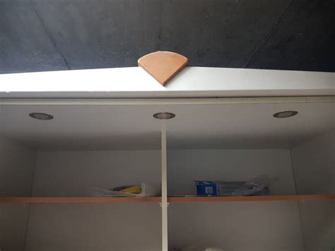 Mini Kuhinja V Omari