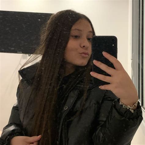 Isaa Isaarsaless • Threads Say More