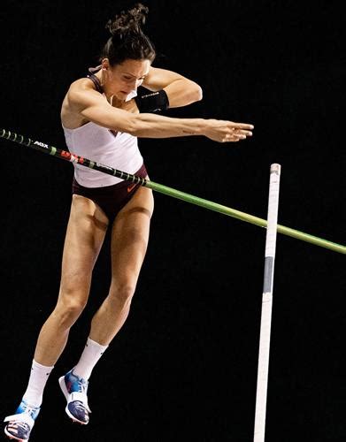 Mustang Alum Julia Fixsen Is Ncaa Pole Vault Champion Local