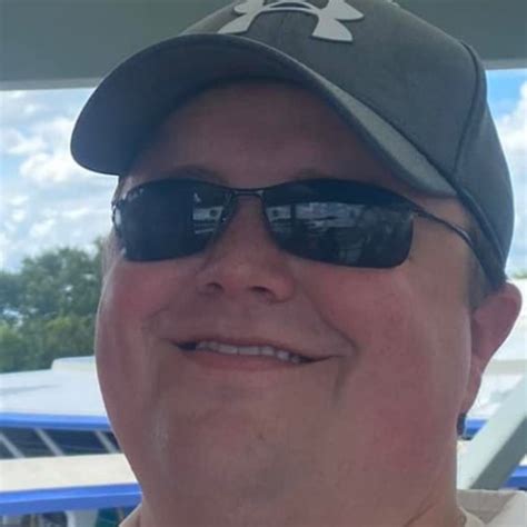 Daniel Hennessey Linkedin