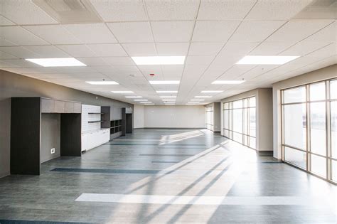 Globe Distribution Center Building Information