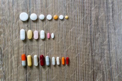 Linhas De Diferentes Tipos E Formatos De Medicamentos Cápsulas