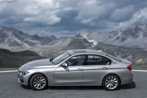 Prima ComparaȚie Bmw 330e Vs Mercedes C 350 E Plug In Hybrid