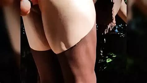 熟女cdは、新しい大きなディルドを徹底的にテストします。 Xhamster