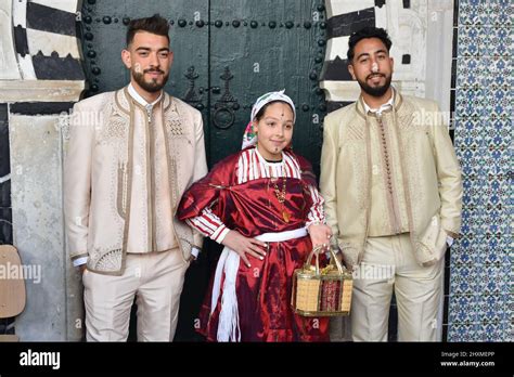 Tunis Tunisia March 13 2022 People Wearing Traditional Clothing