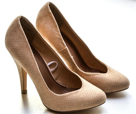 10 000 Chaussures Banque Dimages Et Photos Libres De Droit