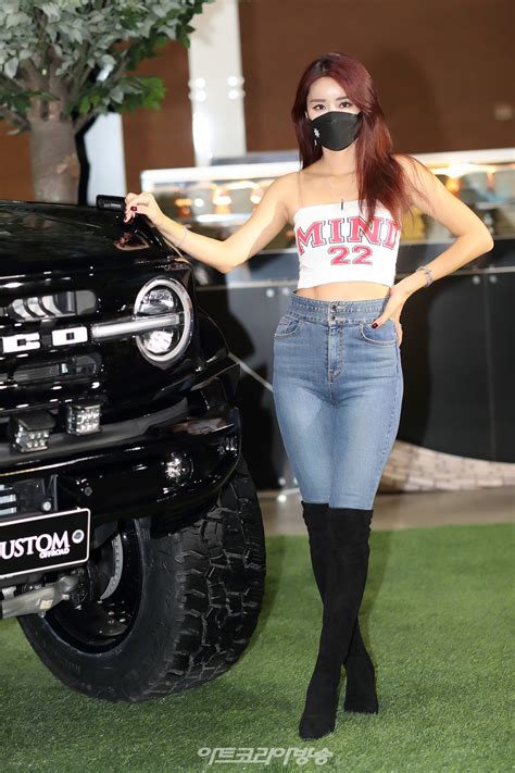 AK포토 레이싱모델 안나경 몸매 종결자 2022 오토살롱위크