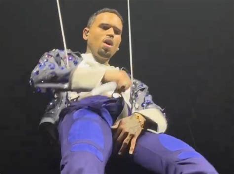 Chris Browns Bulge Exposed As He Hangs In Air During Concert Watch