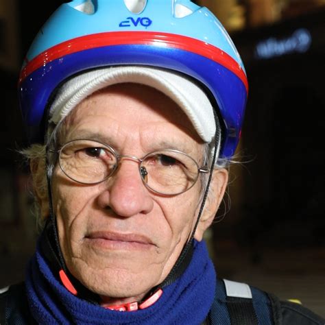 El Abuelo Delivery Que Se Volvió Viral Tiene 65 Años Tuvo Que Irse