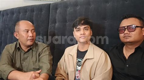 Sempat Tak Diakui Denada Ressa Rizky Rossano Dapat Hadiah Umrah Dari