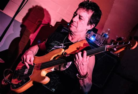 Eric Serra Basse En Ligne