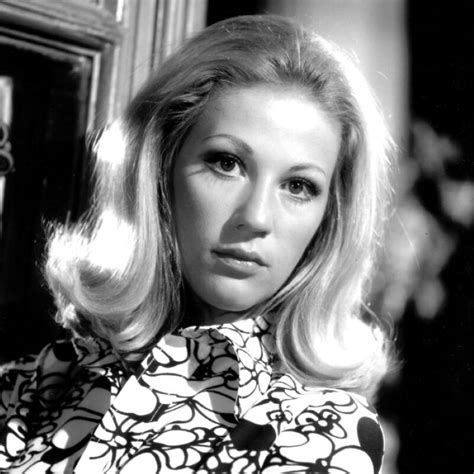 Ζωή Λάσκαρη Νύφη στον πρώτο της γάμο με τον Πέτρο Κουτουμάνο το 1967