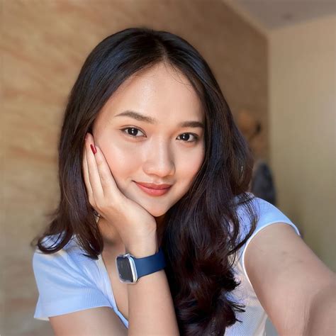 Permata Dewi Social Media Manager Majo Property Investment Mpi