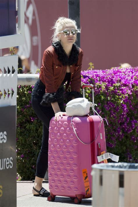 Pixie Lot Arrives In Ibiza 05302019 Hawtcelebs