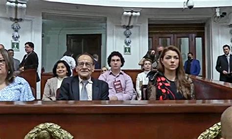 Daniela Batres On Twitter Mi Esposo Rindió Su Informe Ante El