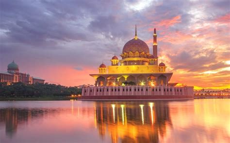 35 Inspirational Hasan Al Basri Quotes On Islam And Success Awakenthegreatnesswithin