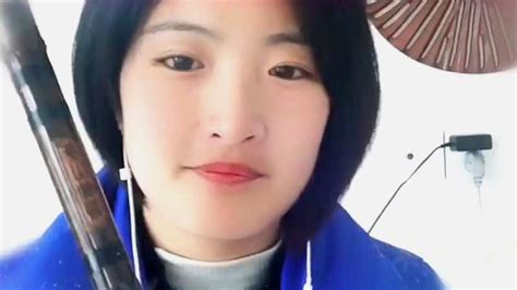 美女笛子演奏《小白杨》音乐器乐好看视频