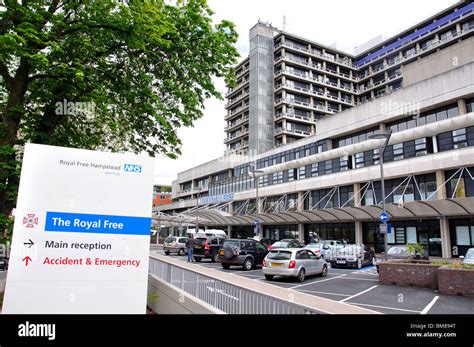 Main Entrance Royal Free Hospital Pond Street Hampstead London
