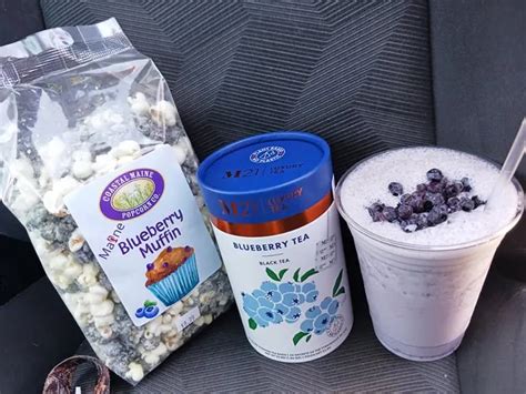 The Blueberry Ice Cream At This Maine Bakery Is So Delicious Youll