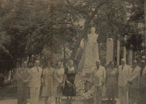Grupos Retrolugares Monumento Dedicado Al Científico Y Escritor Doctor Luis H Debayle