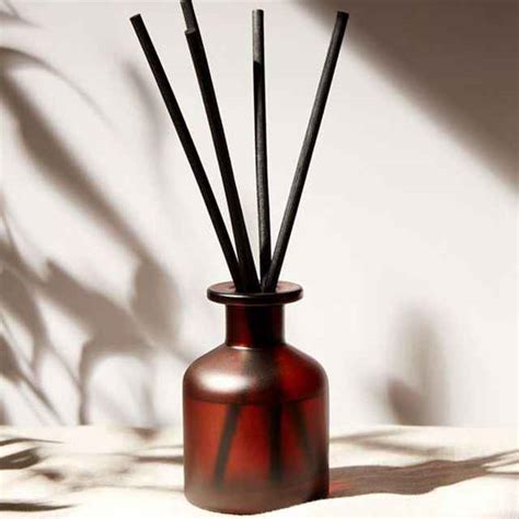 Shop Our 50ml 80ml 150ml 250ml Glass Reed Diffuser Bottles