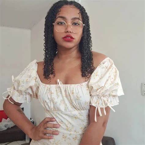 Rafaella Souza Souza Ella • Threads Say More