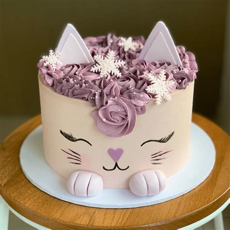 Cat Birthday Cake Ideas Images Pictures Birthday Cake For Cat 6th