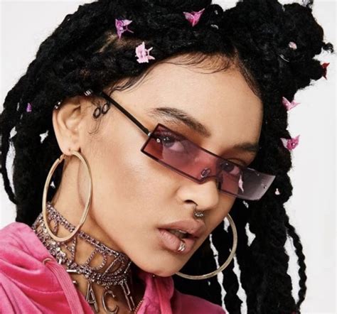 Rectangular Sunglasses The Elite Gallery By Viexta
