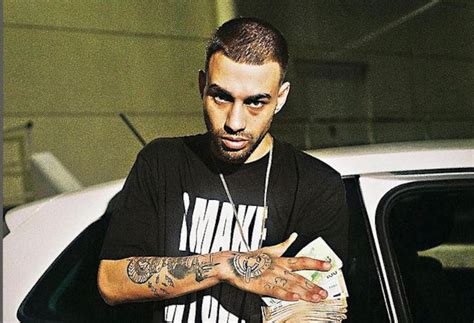 O ράπερ Ricta οδηγήθηκε στο δικαστήριο για τον ξυλοδαρμό στη Θεσσαλονίκη Sigmalive Magazine