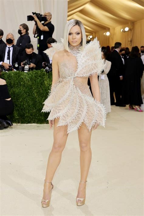 Kendall Jenner Champions The Naked Dress Trend At The 2021 Met Gala