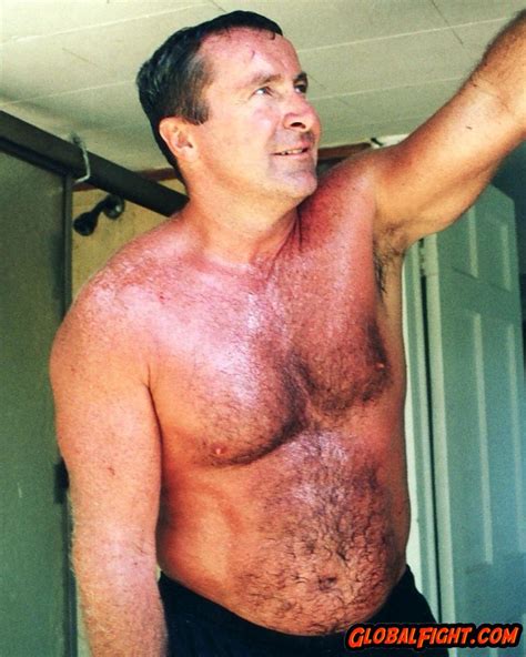 Sweaty Manly Musclebear Working Construction Shirtless R